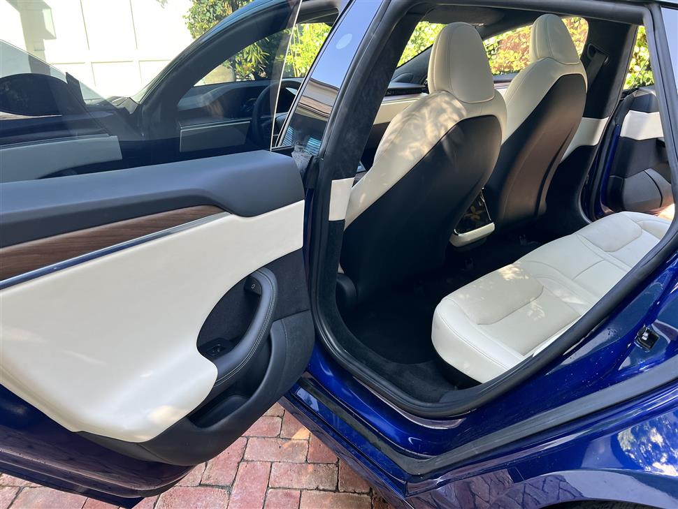 2023 Tesla Model S lease in Coral Gables, FL